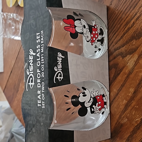 Disney | Dining | Mickey And Minnie Mouse Tear Drop Glass Set | Poshmark